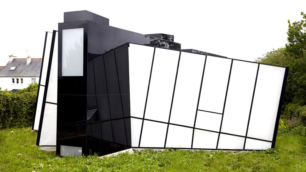 Experimental Glass House | Lux Populi